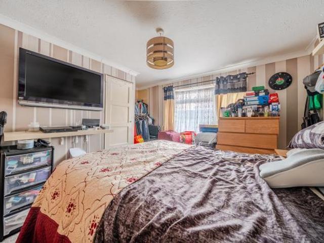 3 bedroom terraced house for sale in Wylie Close, Headington, Oxford, OX3