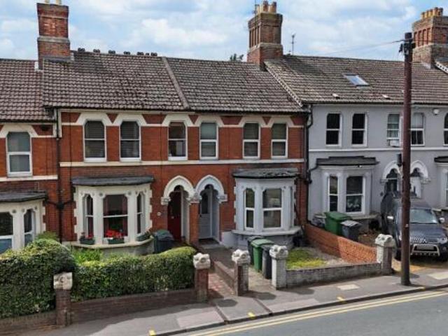 3 bedroom terraced house for sale in Tonbridge Road, Maidstone, ME16