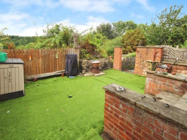 3 bedroom terraced house for sale in Taylor Hill Road, Taylor Hill, Huddersfield, West Yorkshire, HD4