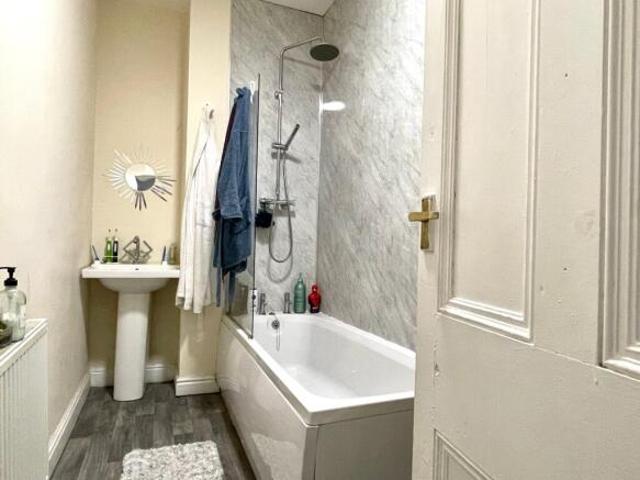 3 bedroom terraced house for sale in Tanfield Road, Huddersfield, HD1
