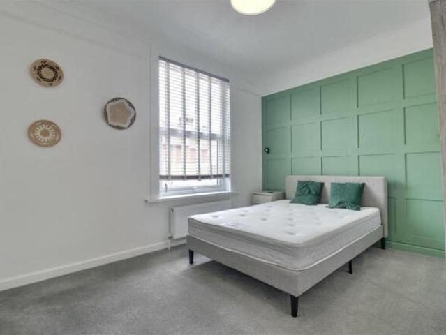 3 bedroom terraced house for sale in Telephone Road, Southsea, PO4