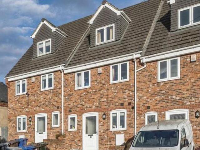 3 Bedroom Terraced House For Sale In Thurnscoe