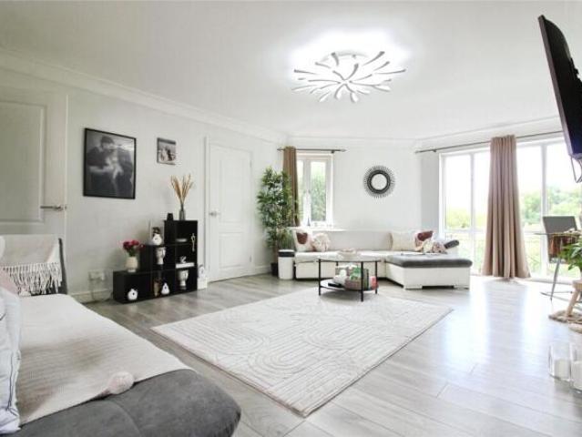 3 bedroom terraced house for sale in The Brookmill, Reading, RG1