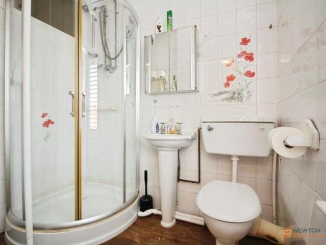 3 bedroom terraced house for sale in The Green, Syston, LE7
