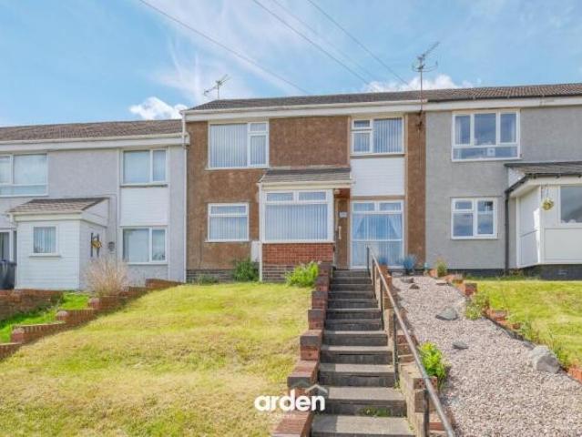 3 bedroom terraced house for sale in The Roundabout, Birmingham, B31