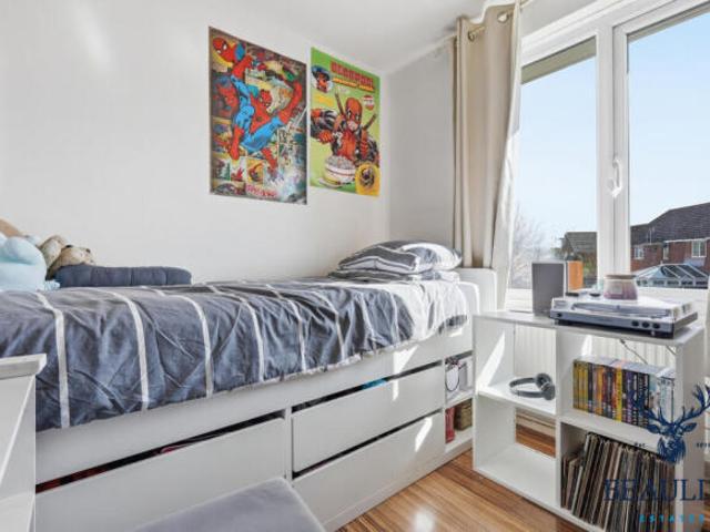 3 bedroom terraced house for sale in The Windmills, Chelmsford, CM1 7, CM1