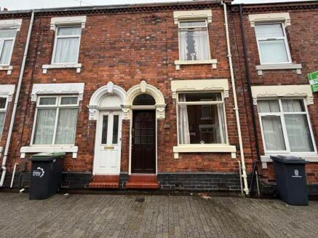 3 bedroom terraced house for sale in Thornton Road, Stoke On Trent, ST4