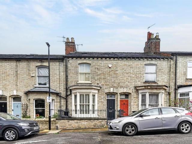 3 bedroom terraced house for sale in Thorpe Street, York, YO23