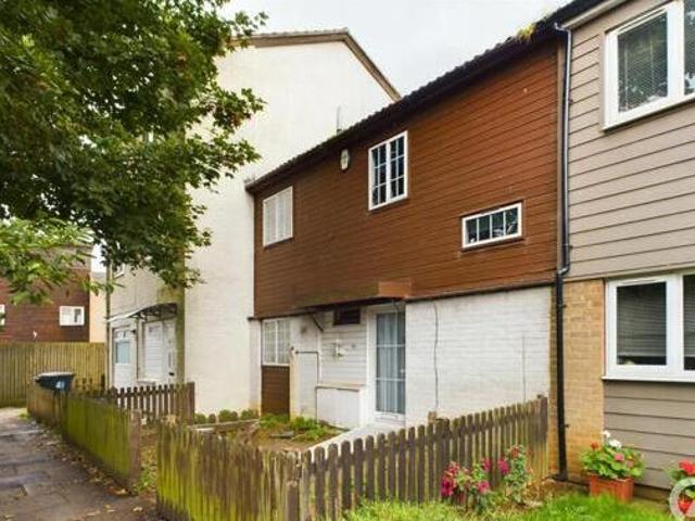 3 Bedroom Terraced House For Sale In Thorplands, Northampton