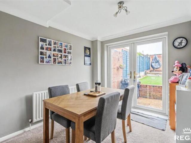 3 bedroom terraced house for sale in Tickleford Drive, Southampton, SO19