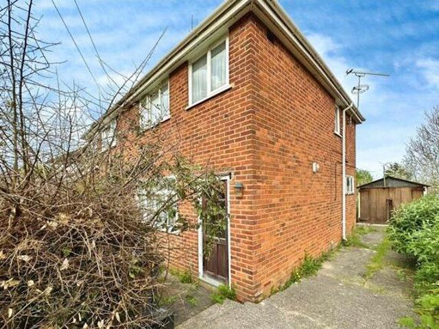 3 Bedroom Terraced House For Sale In Tilehurst