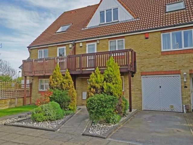3 bedroom terraced house for sale in Tintagel Way, Port Solent, PO6