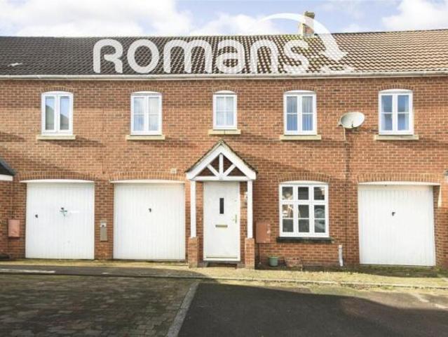 3 bedroom terraced house for sale in Treforest Close, Swindon, SN25
