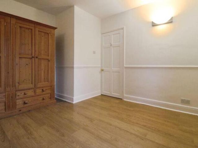 3 bedroom terraced house for sale in Trelawney Avenue, Langley, SL3