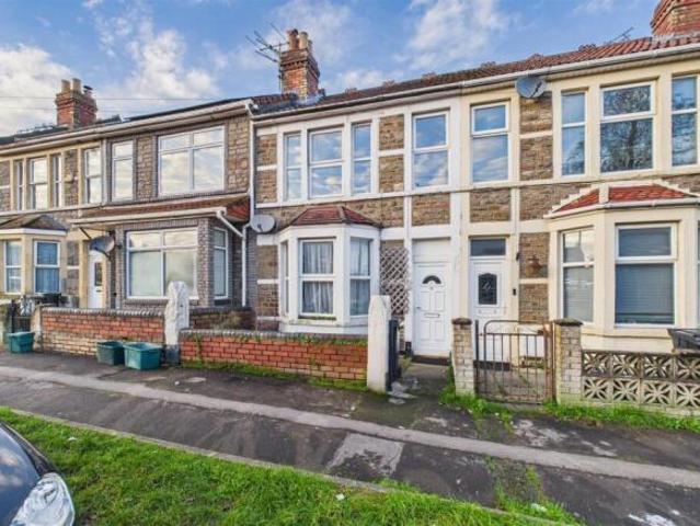 3 bedroom terraced house for sale in Updating | Parking | Kingswood, BS15