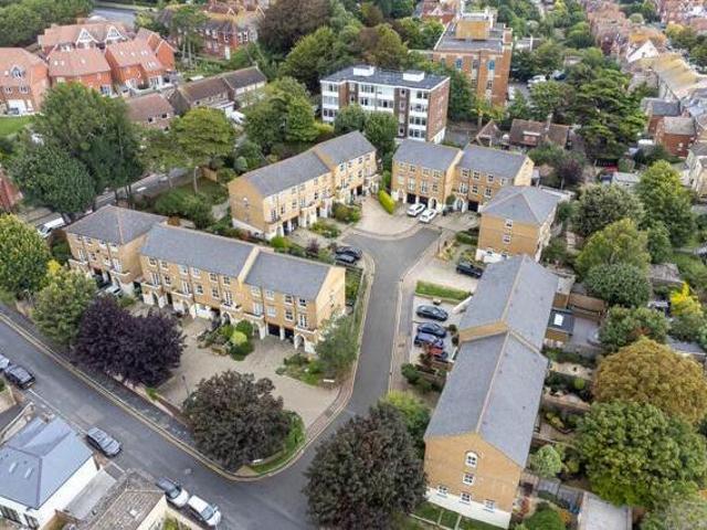 3 Bedroom Terraced House For Sale In Upperton