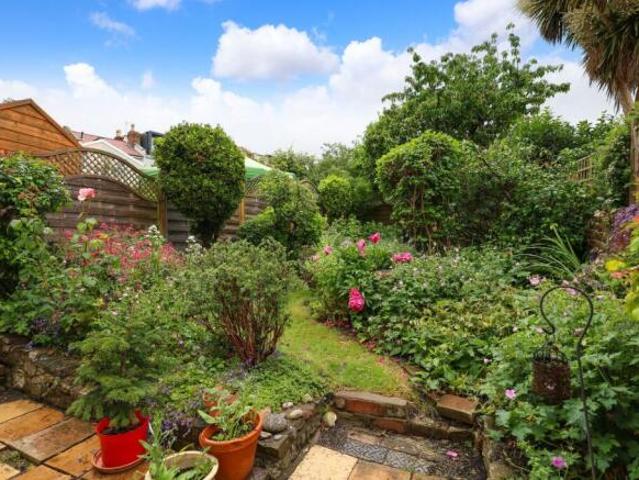 3 bedroom terraced house for sale in Upper Belmont Road, Bristol, BS7