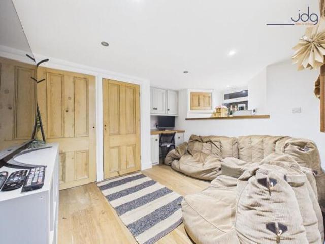 3 bedroom terraced house for sale in Vale Road, Lancaster | A Beautifully Upgraded Period Home with a South West Facing Garden, LA1