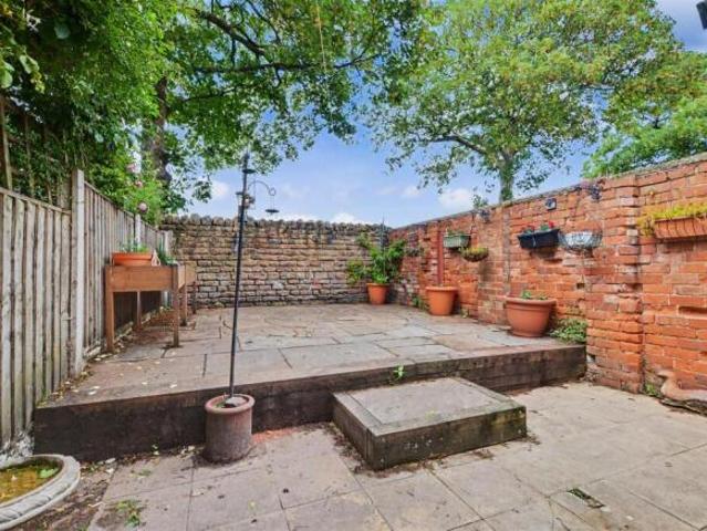 3 bedroom terraced house for sale in Vernon Avenue, Old Basford, Nottingham, NG6