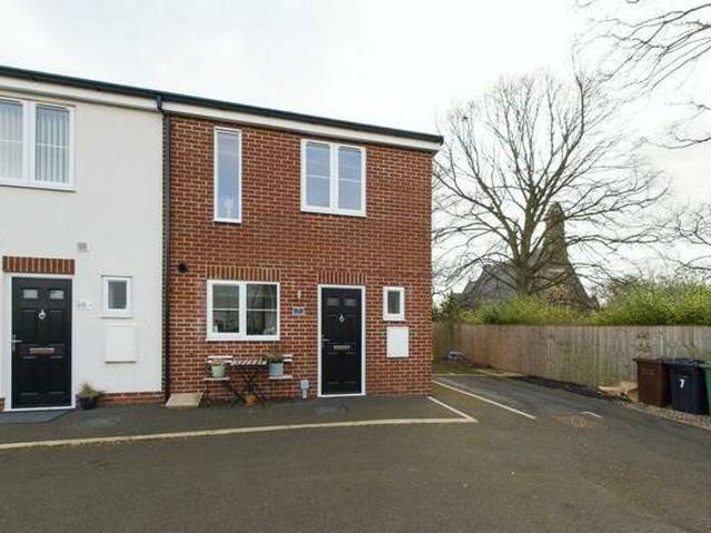 3 bedroom terraced house for sale in Vicars Terrace Castleford WF10
