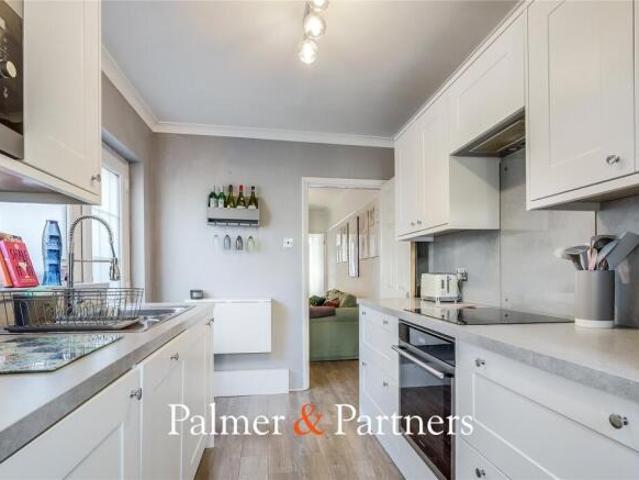 3 bedroom terraced house for sale in Victoria Crescent, Chelmsford, Essex, CM1