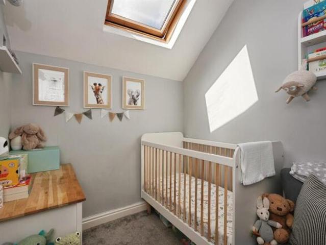 3 bedroom terraced house for sale in Victory Avenue, Huddersfield, HD3