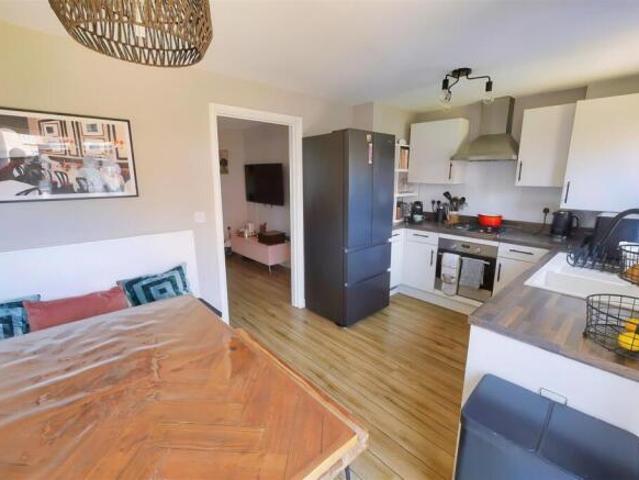 3 bedroom terraced house for sale in Violet Close, Worthing, BN13