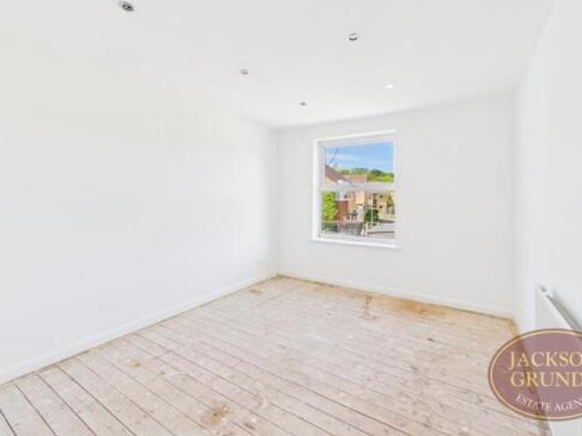 3 bedroom terraced house for sale in Viscount Road, Rectory Farm, NN3 5BJ, NN3