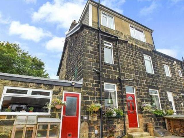 3 Bedroom Terraced House For Sale In Yeadon, Leeds