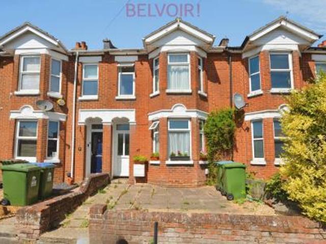 3 bedroom Terraced House To Let