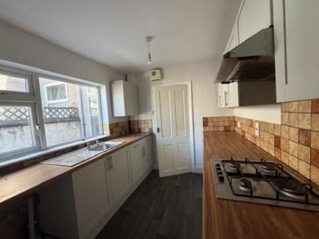 3 bedroom Terraced House To Let