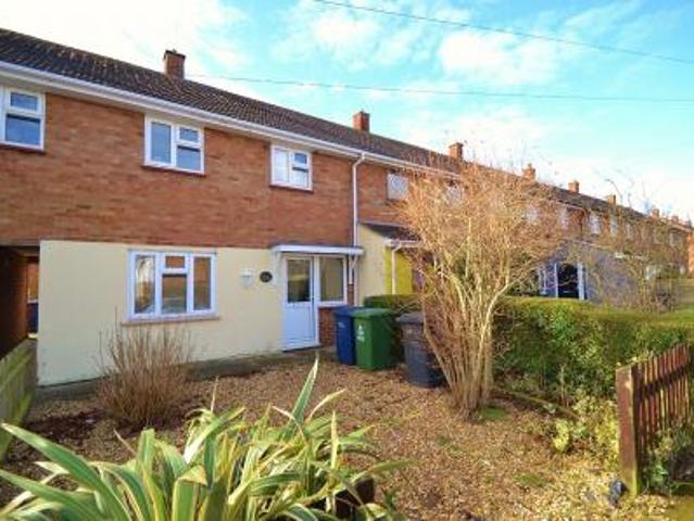 3 bedroom Terraced House To Let