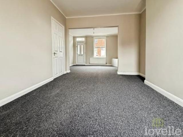 3 bedroom Terraced House To Let