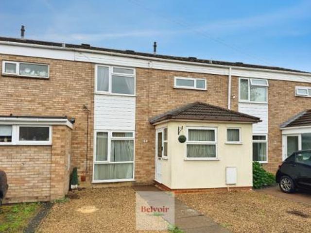 3 bedroom Terraced House To Let