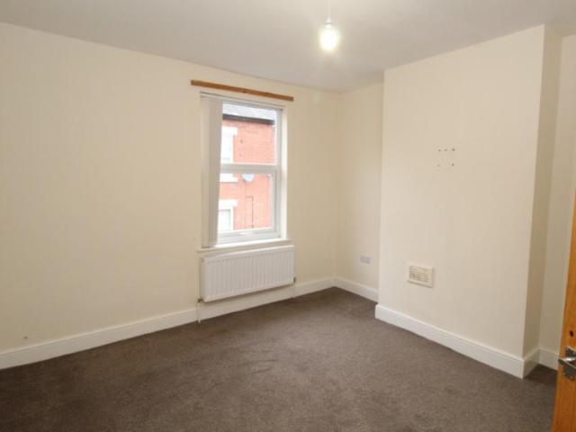 3 bedroom Terraced House To Let