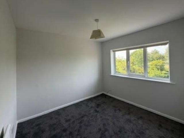 3 bedroom Terraced House To Let
