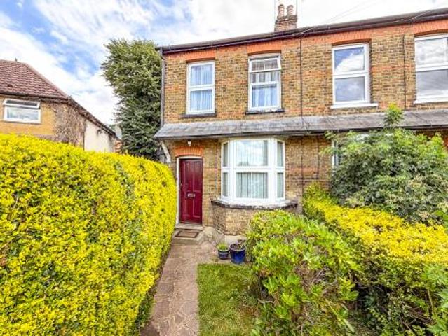 3 bedroom Terraced House To Let