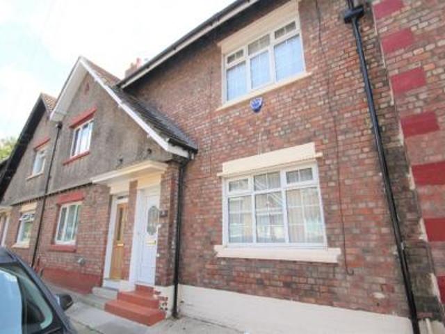 3 bedroom Terraced House To Let