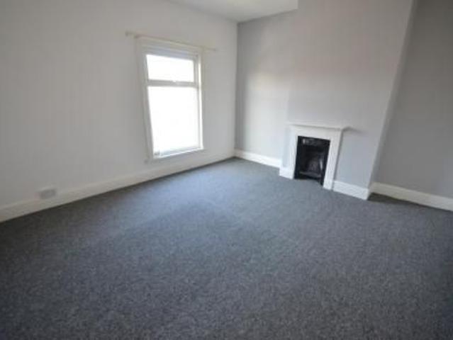 3 bedroom Terraced House To Let
