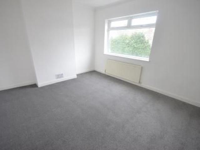 3 bedroom Terraced House To Let