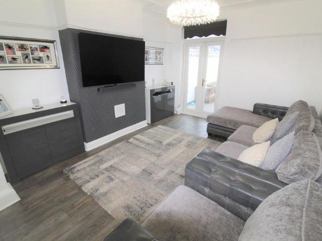 3 bedroom Terraced House to let