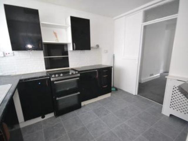 3 bedroom Terraced House To Let