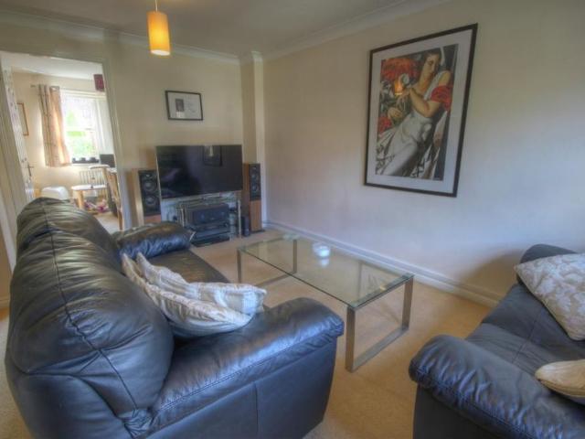 3 bedroom terraced house to rent