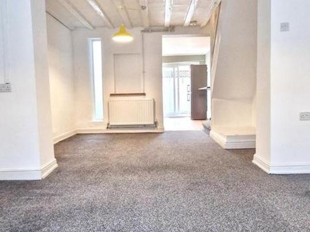 3 bedroom terraced house to rent