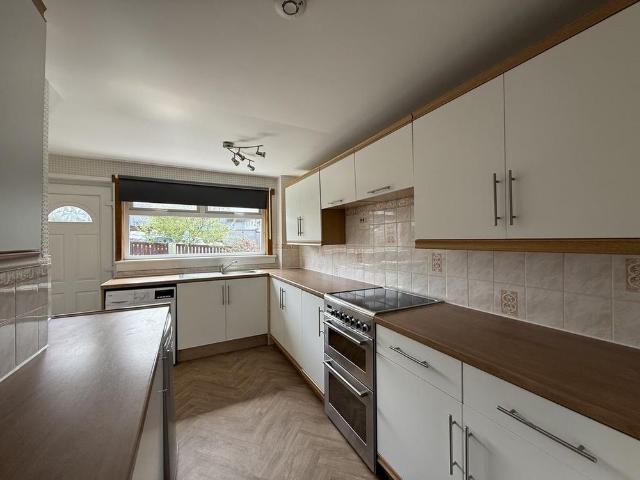 3 bedroom terraced house to rent