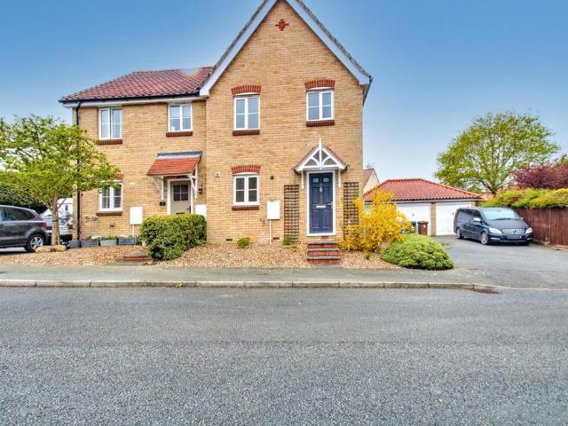3 bedroom terraced house to rent