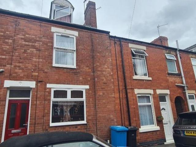 3 bedroom terraced house to rent