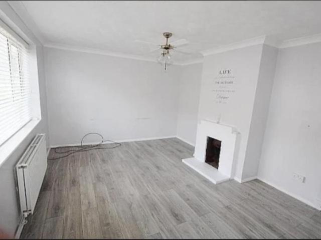 3 bedroom terraced house to rent
