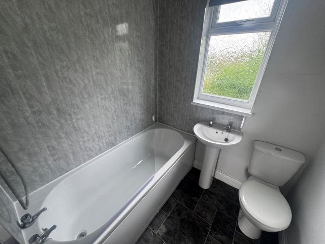 3 bedroom terraced house to rent