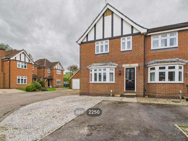 3 bedroom terraced house to rent